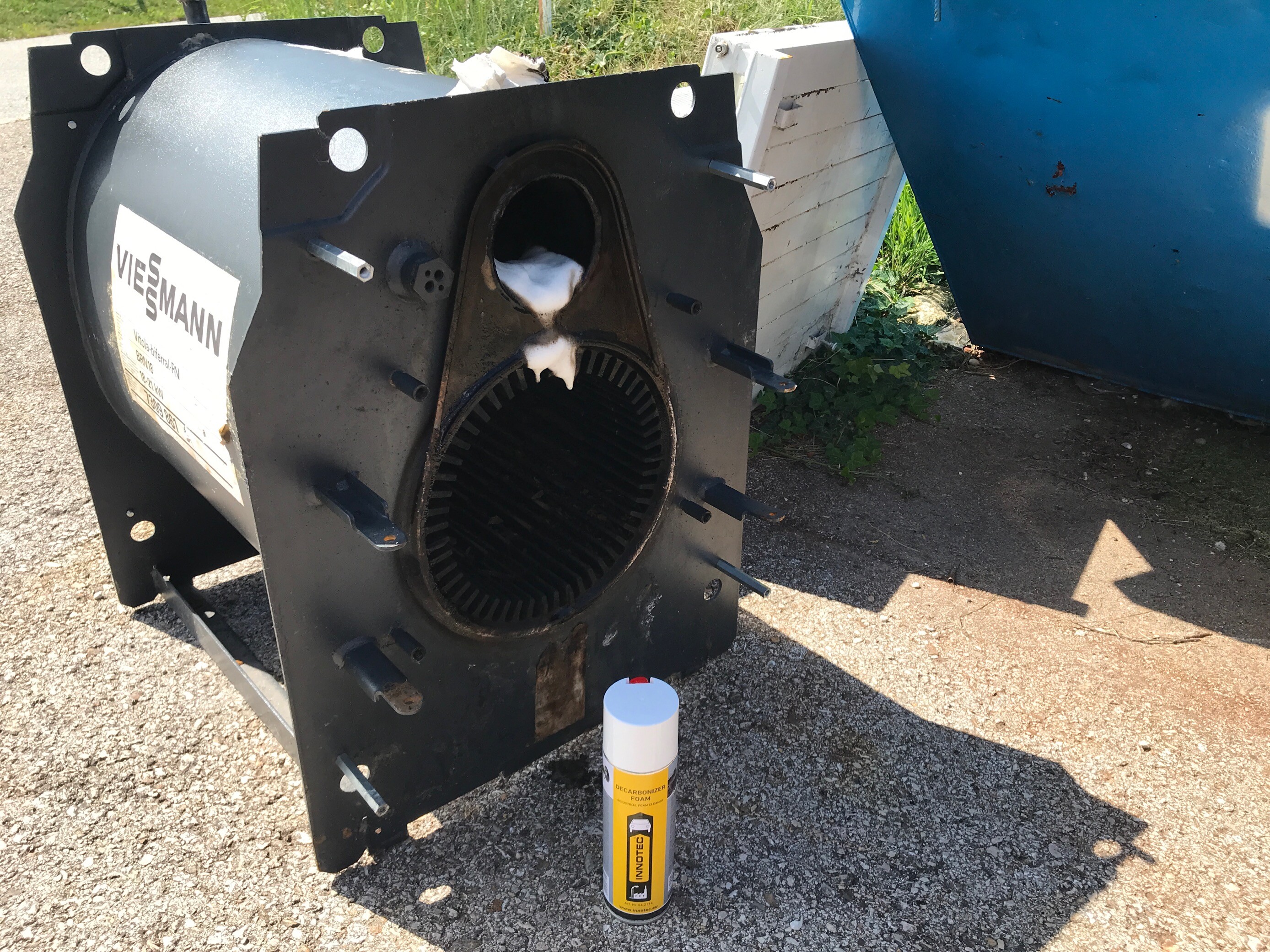 Decarbonizer Foam - Reinigen - Innotec Produkte - Produkte - Innotec Österreich